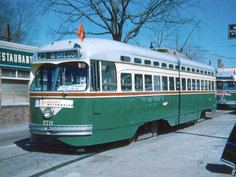 Philadelphia Transportation Company 2711 - PA Trolley Museum