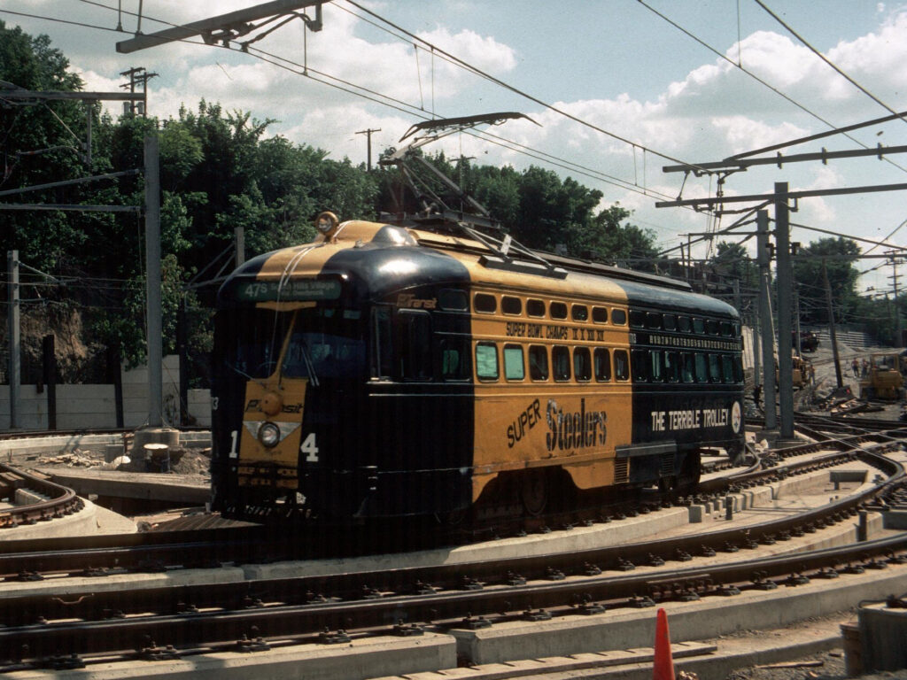 Pittsburgh Railways Co. 1713 - PA Trolley Museum