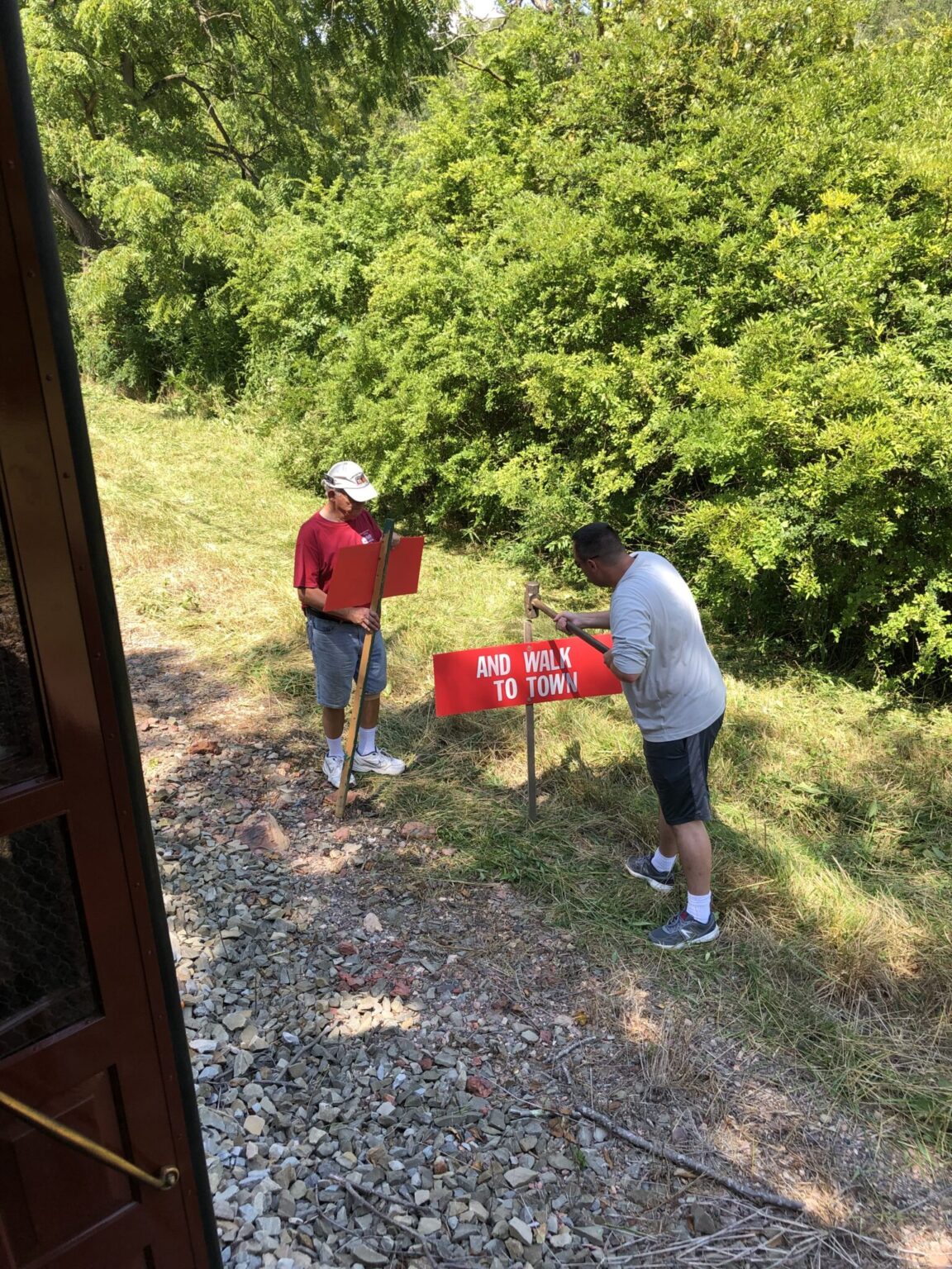 Burma-Shave: The Brushless Shaving Cream that Captivated American ...